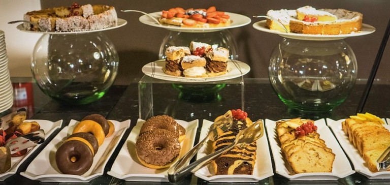 Do all-inclusive holidays promote gluttony, obesity? - The "Good ...